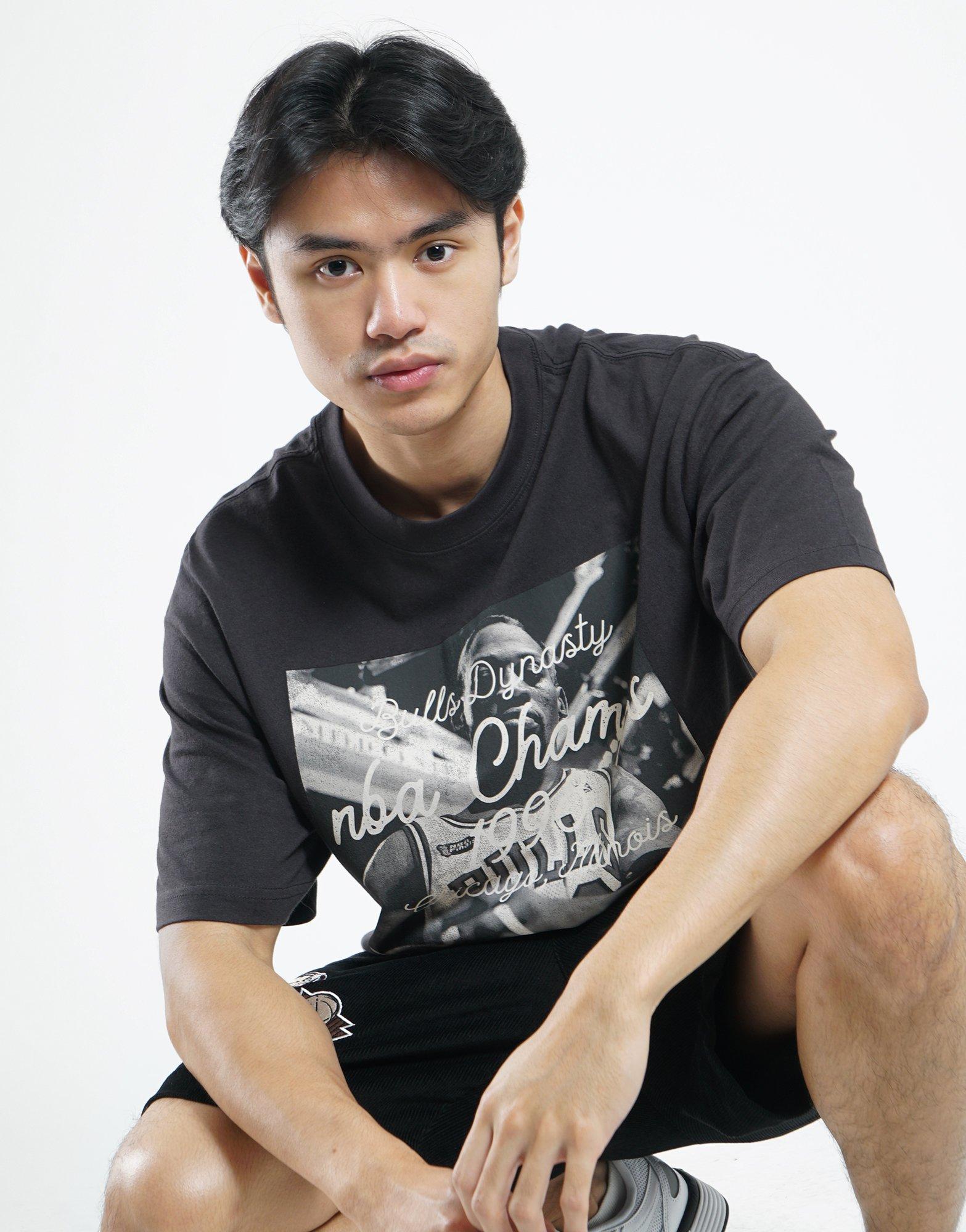 Mitchell & Ness Dynasty T-Shirts